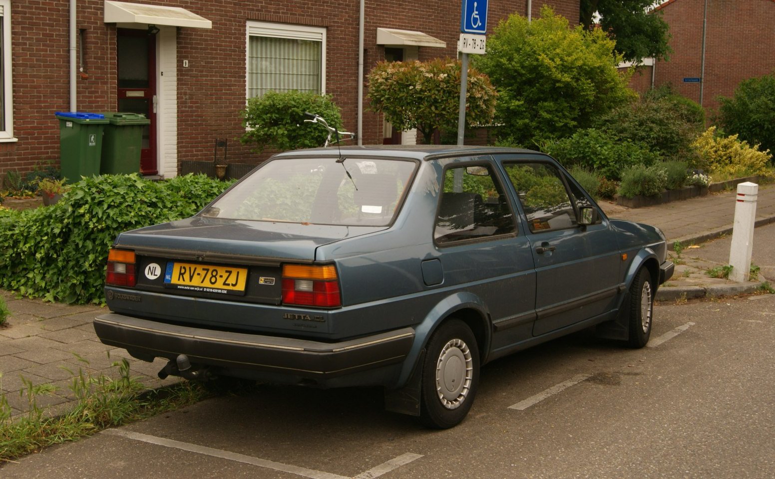 Volkswagen Jetta technical specifications and fuel economy